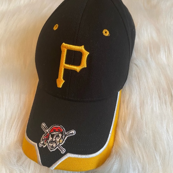 MLB | Accessories | Vintage Pittsburgh Pirates Hat Bundle Signed | Poshmark
